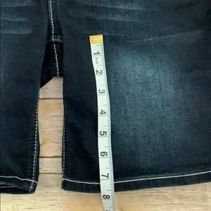 Hydraulic | Shorts | Hydraulic Lola Curvy Bermuda Shorts | Poshmark